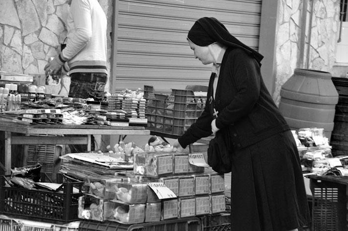 Naples Porta Nolana Fish Market and Piazza Dante Farmer's Market ...