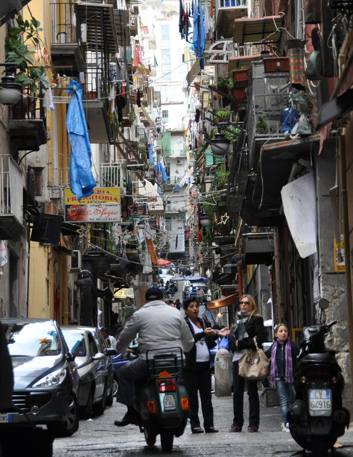 Wandering Naples - wired2theworld