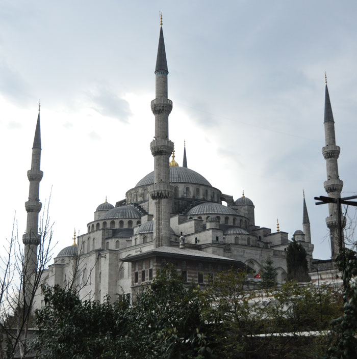Visiting the Blue Mosque in Istanbul Turkey; Tips and Photos ...