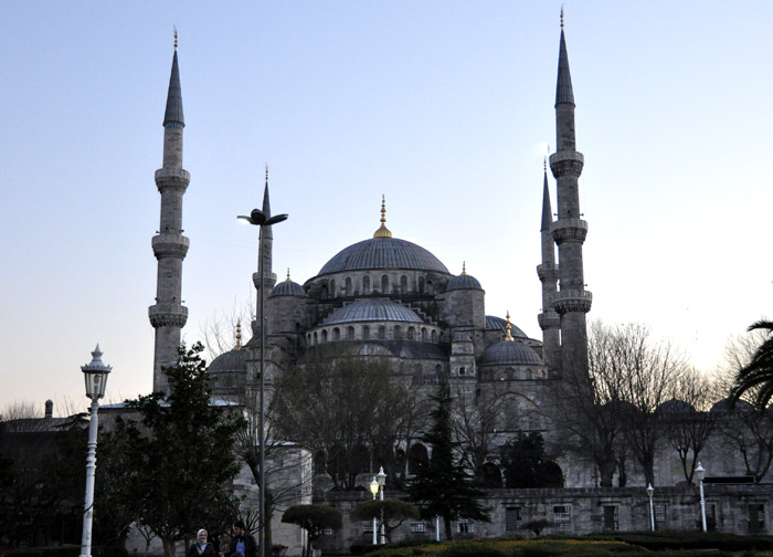 Visiting the Blue Mosque in Istanbul Turkey; Tips and Photos ...