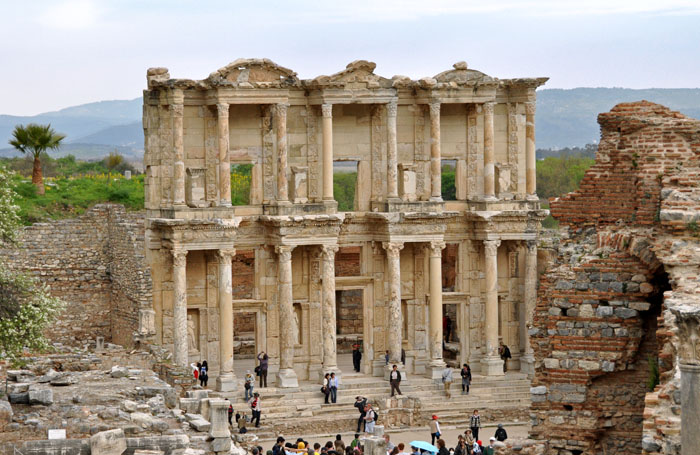 A Visit to the Roman Ruins of Ephesus - wired2theworld