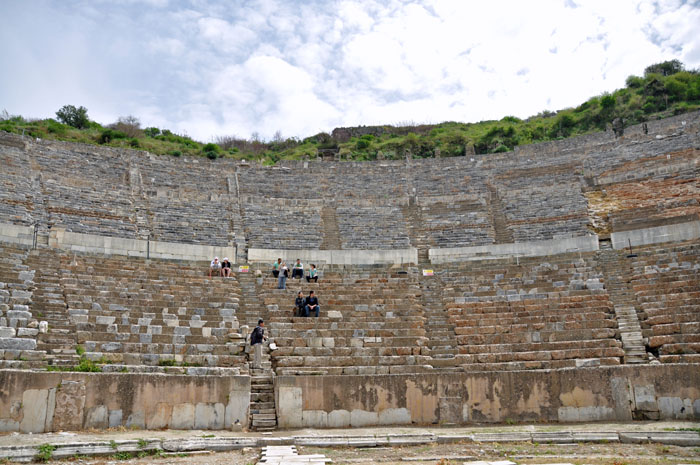 A Visit to the Roman Ruins of Ephesus - wired2theworld