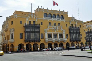 Lima Mercado de Surquillo and Historical District - wired2theworld