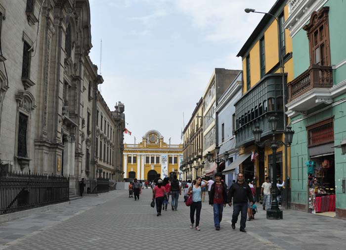 Lima Mercado de Surquillo and Historical District - wired2theworld