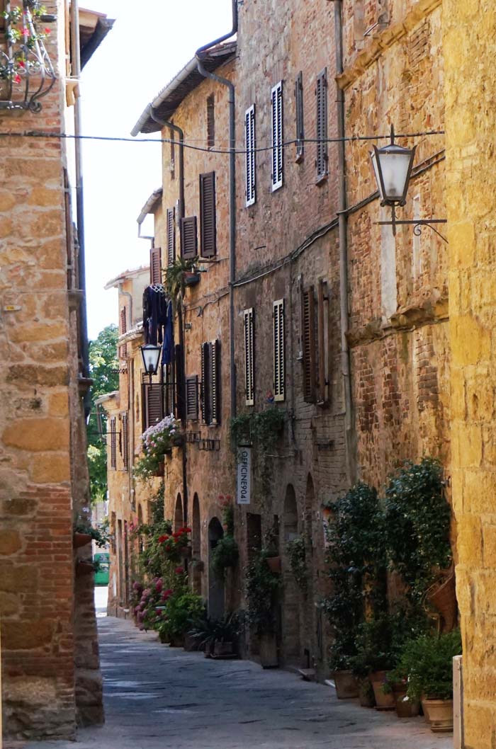 Exploring Pienza Italy; Restaurants and Sightseeing - wired2theworld