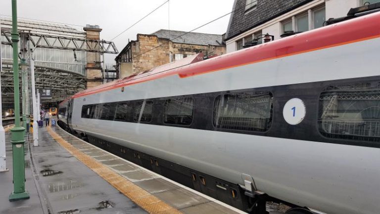 Taking the Virgin First Class Train from Glasgow to London - wired2theworld